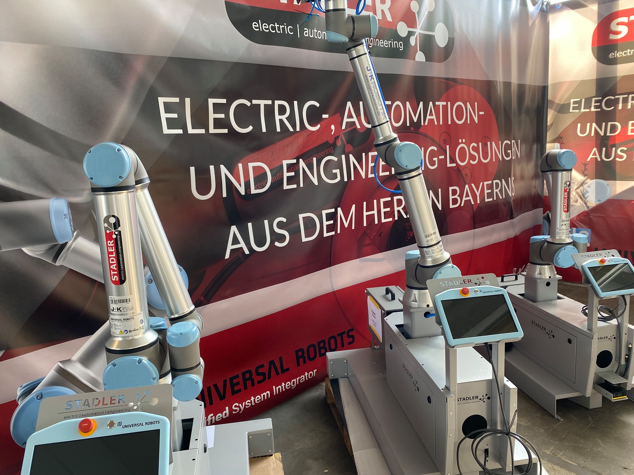 Universal Robots 800er-Reihe stehen parat für die nächsten Aufgaben ...